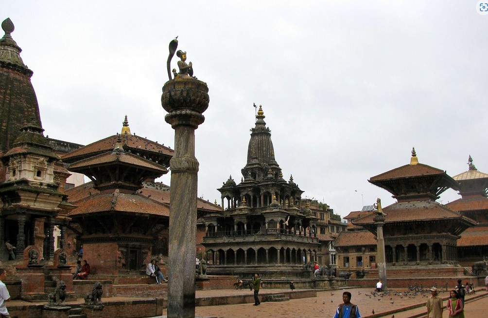 पाटन देगुतलेजु मन्दिरको काठ र इँटा फेरिने – Arthik Awaj