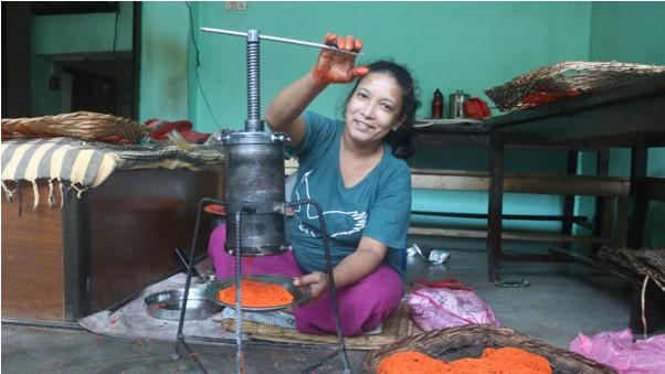 झिनियाँबाटै हुन्छ मनग्ये आम्दानी ! – Arthik Awaj