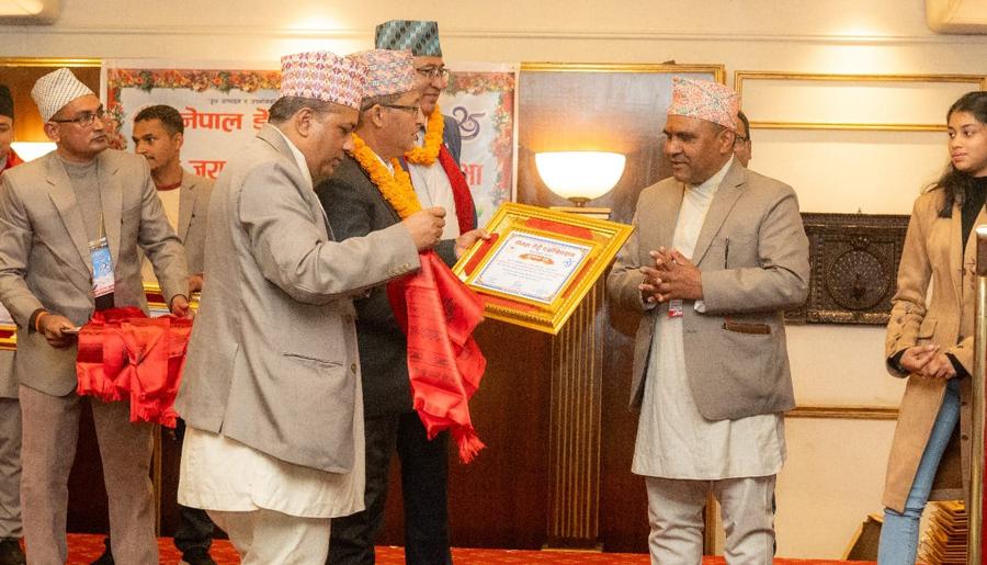 धमला डेरीलाई उत्कृष्ट ठूला डेरीको सम्मान – Arthik Awaj